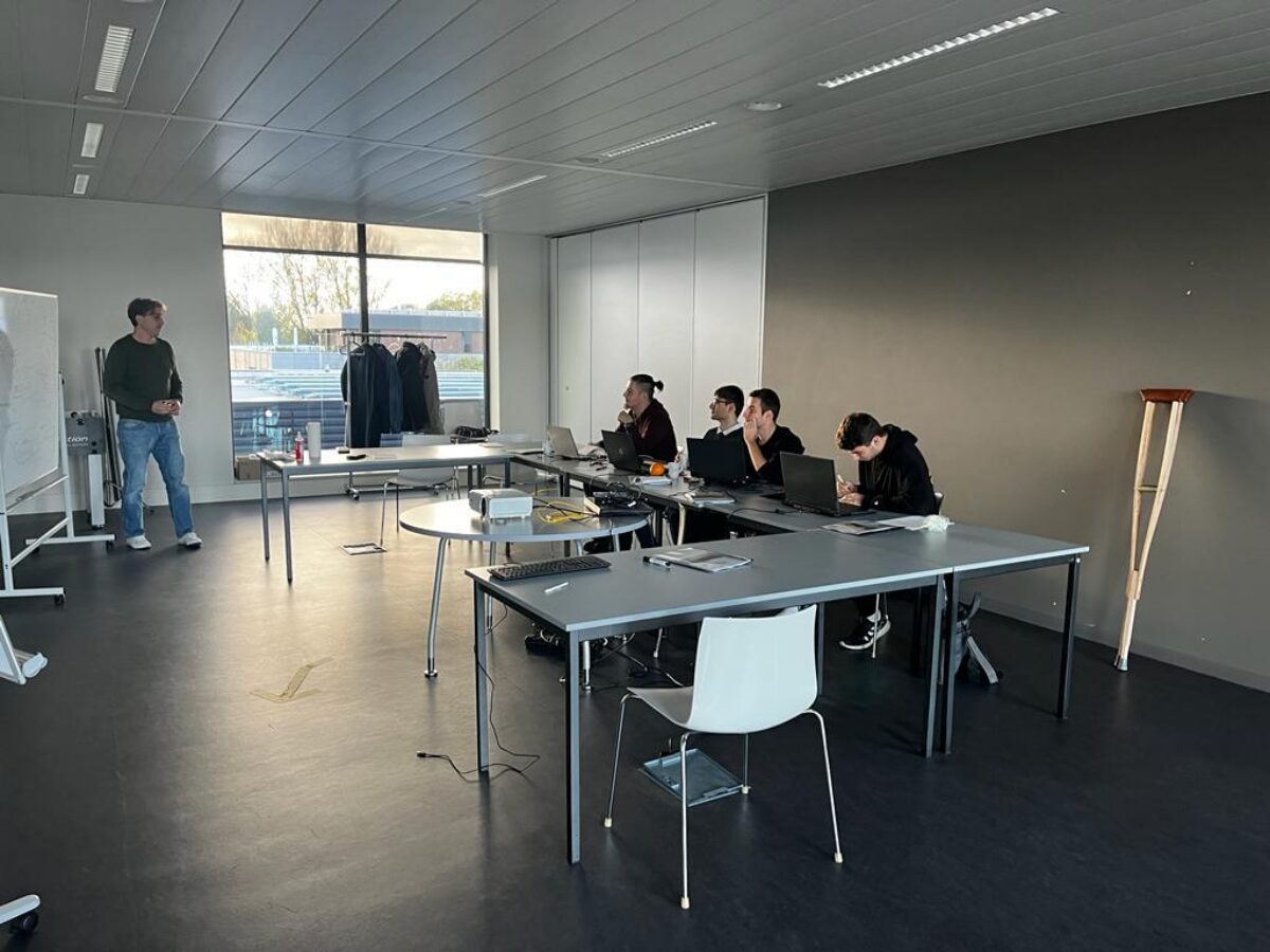 A visit from 4 Erasmus students | MULTI Engineering